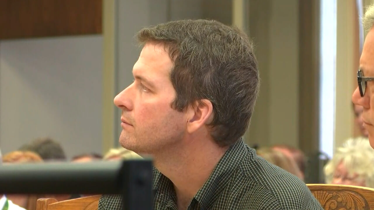 1-IA v. Mullis: Opening Statements | Court TV Video