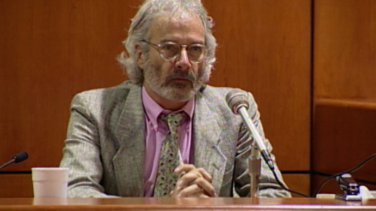 40-AZ v. Roque: Dr. Jack Potts | Court TV Video