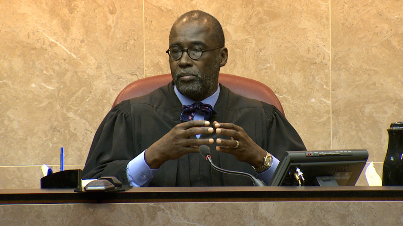 41-MI v. Pyne: Outside the Presence of the Jury | Court TV Video