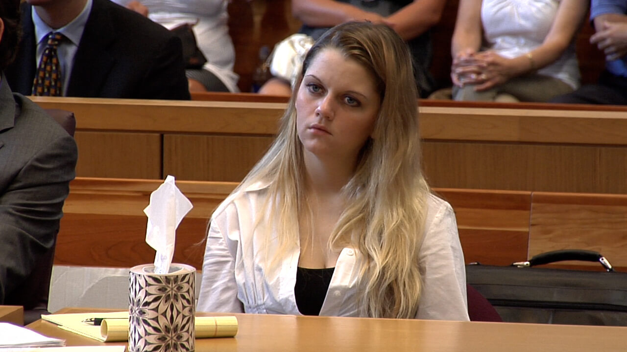 9-FL v. Wade: Outside the Presence of the Jury | Court TV Video