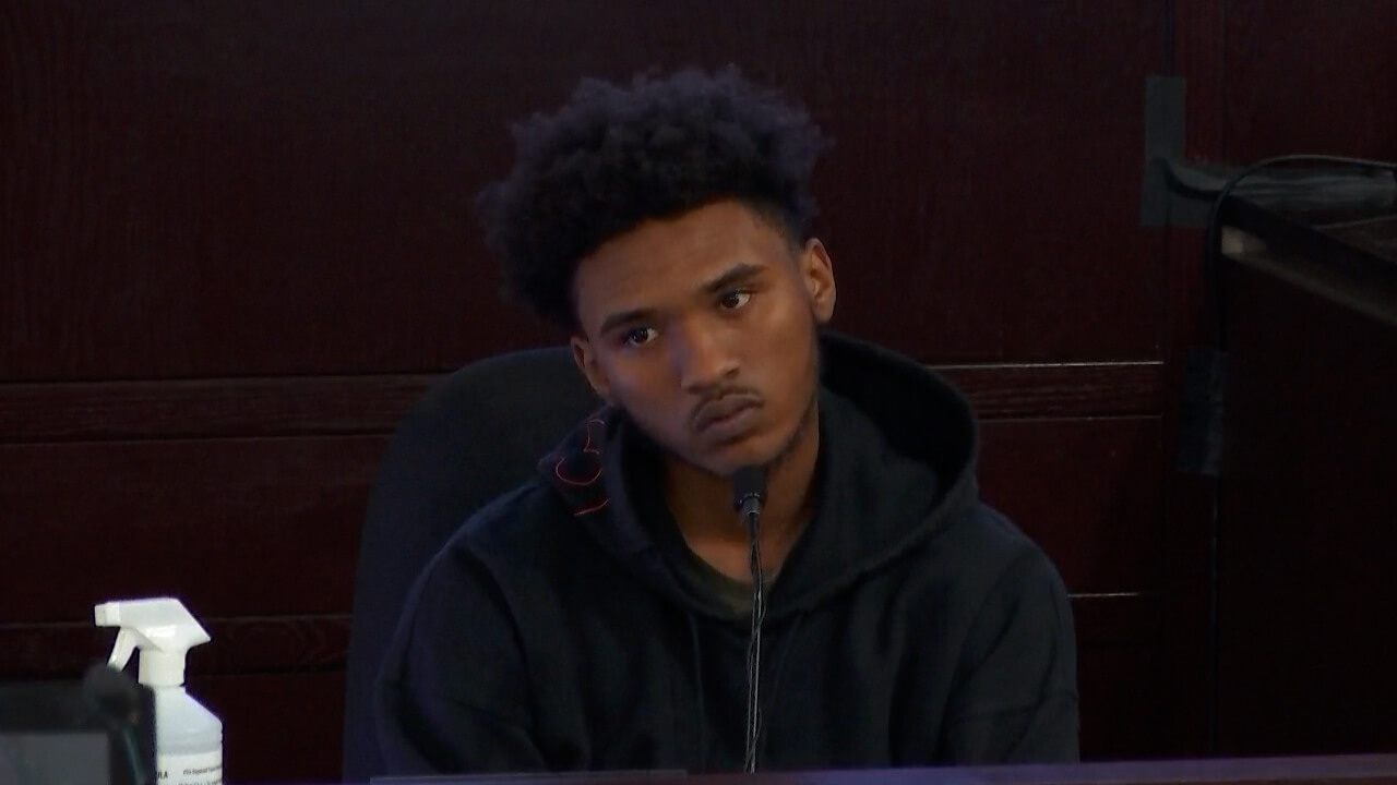 4-FL v. Everett: Andre Smith | Court TV Video