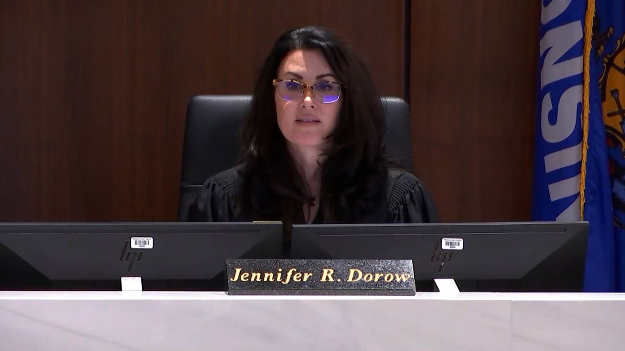 65-WI v. Brooks: Outside the Presence of the Jury | Court TV Video