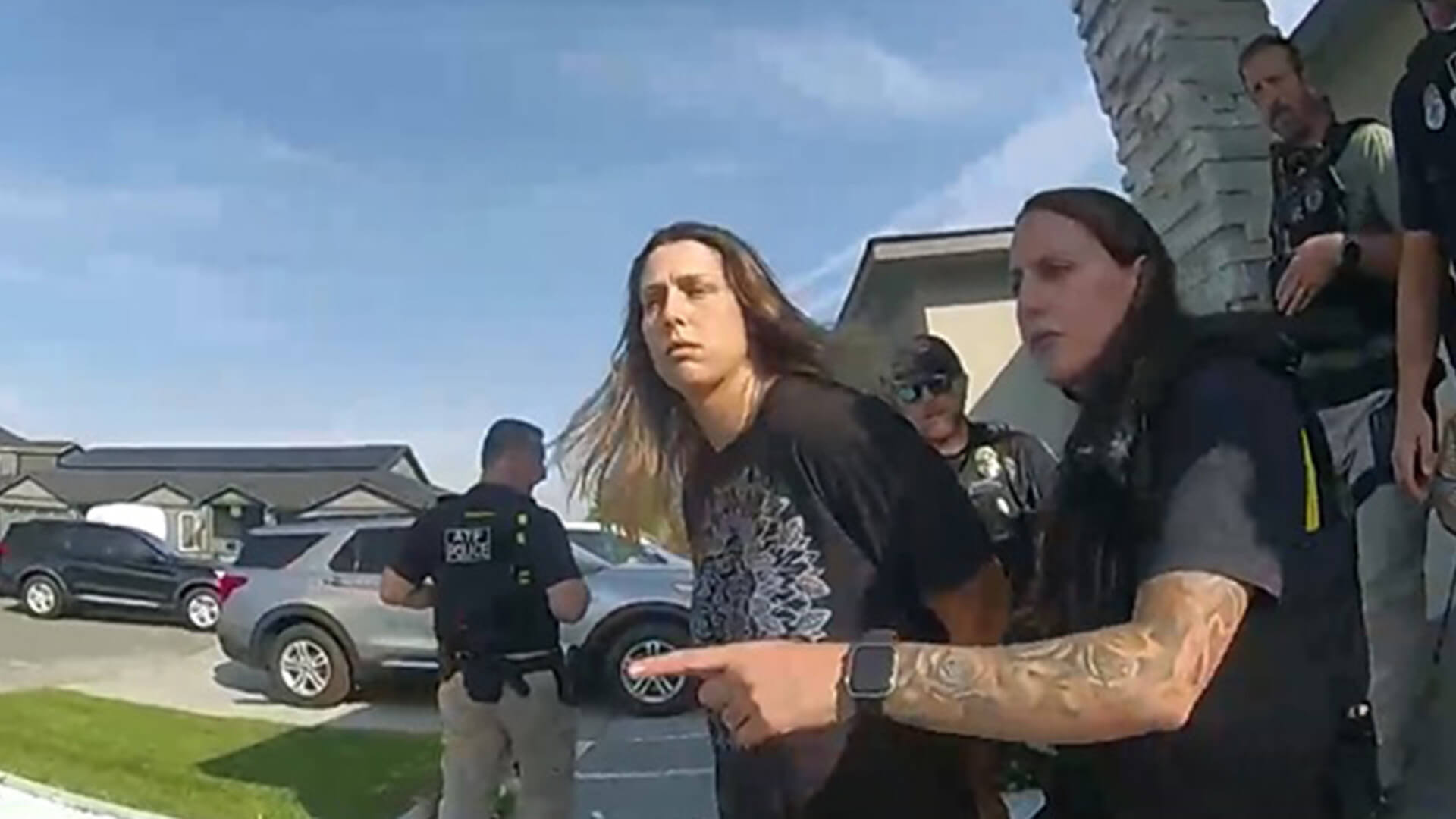 Florida Governor Signs Extradition Warrant For Jared Bridegans Ex Wife