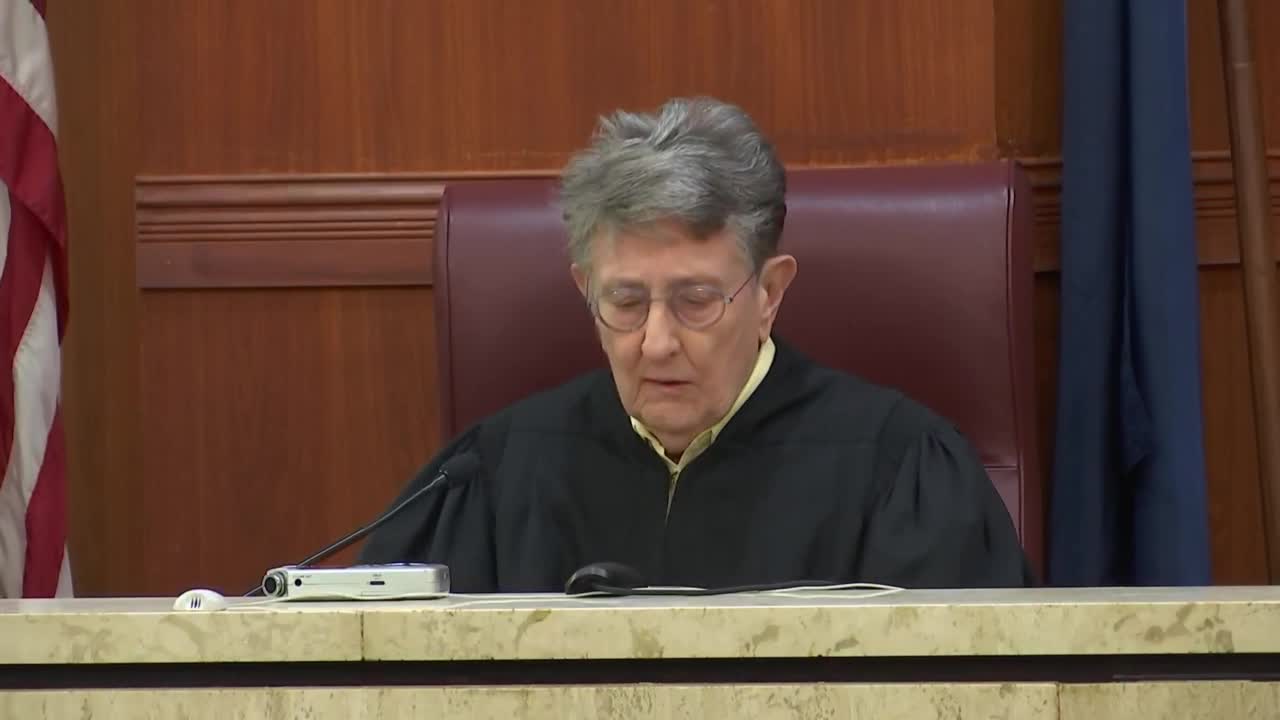 Justice Jean Toal Denies Alex Murdaugh's Motion For a New Trial | Court ...