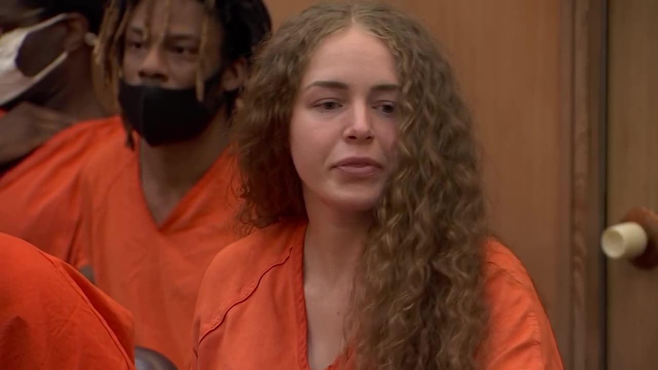 Courtney Clenney's attorneys discuss trial date, motion for bond | Court TV