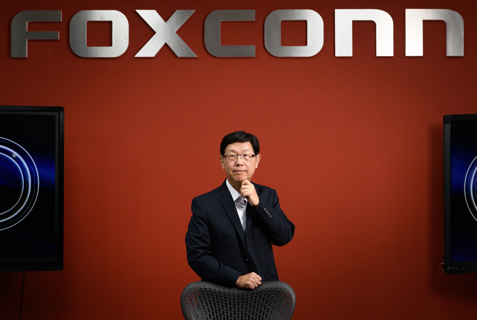 Exclusive: Foxconn CEO Young Liu on his EV ambition｜Industry｜2021-10-12 ...