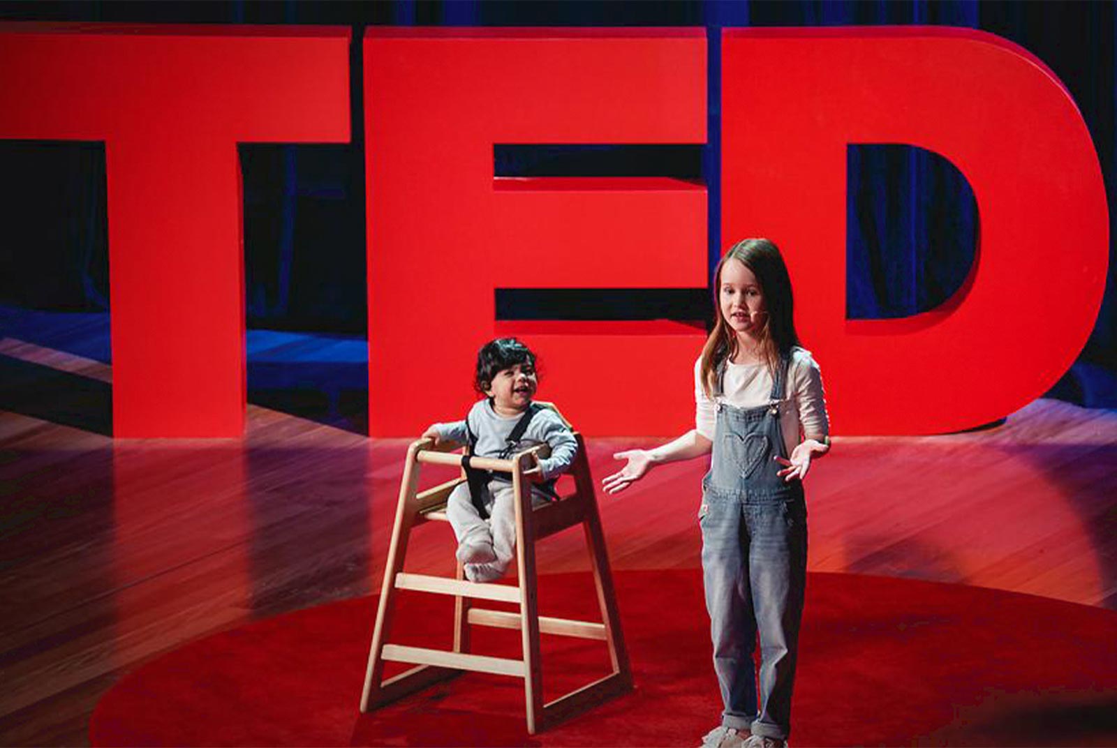 TED最萌演講：7歲女孩籲大人放下手機，多和幼兒說話｜天下雜誌