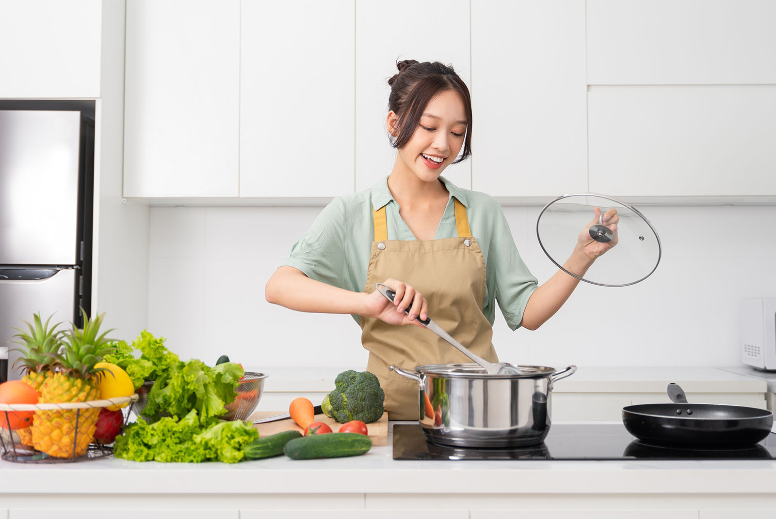 自己煮飯，千萬別說“I cook myself.”！怎麼說才對？｜天下雜誌
