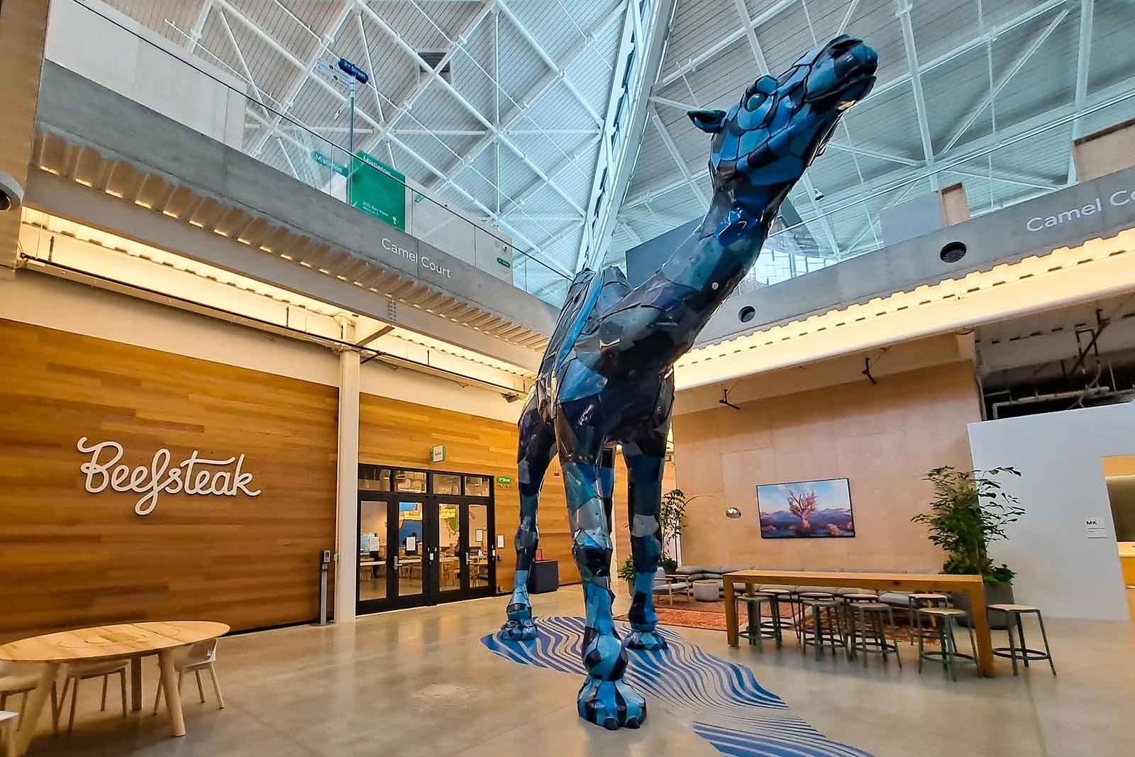 創辦人回歸、重整AI策略 Google轉守為攻，要打趴ChatGPT｜天下雜誌