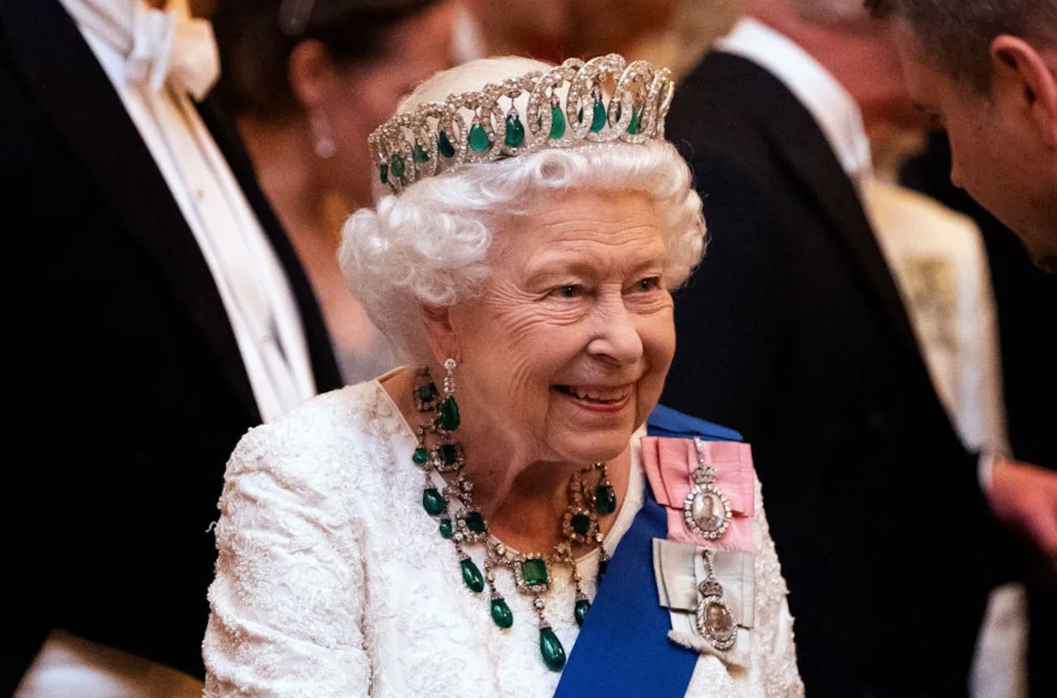 Revelan Hora Y Causa De Muerte De La Reina Isabel Ii