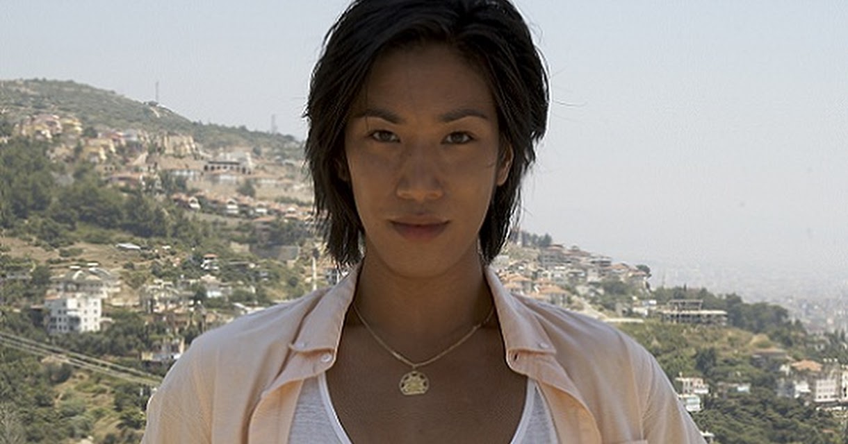 Sy Lee kan blive gift! | TV Guide